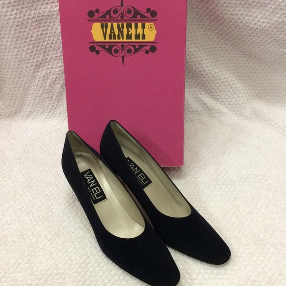 Vaneli | Shoes | Van Eli Vaneli Heels Sz 75 N | Poshmark